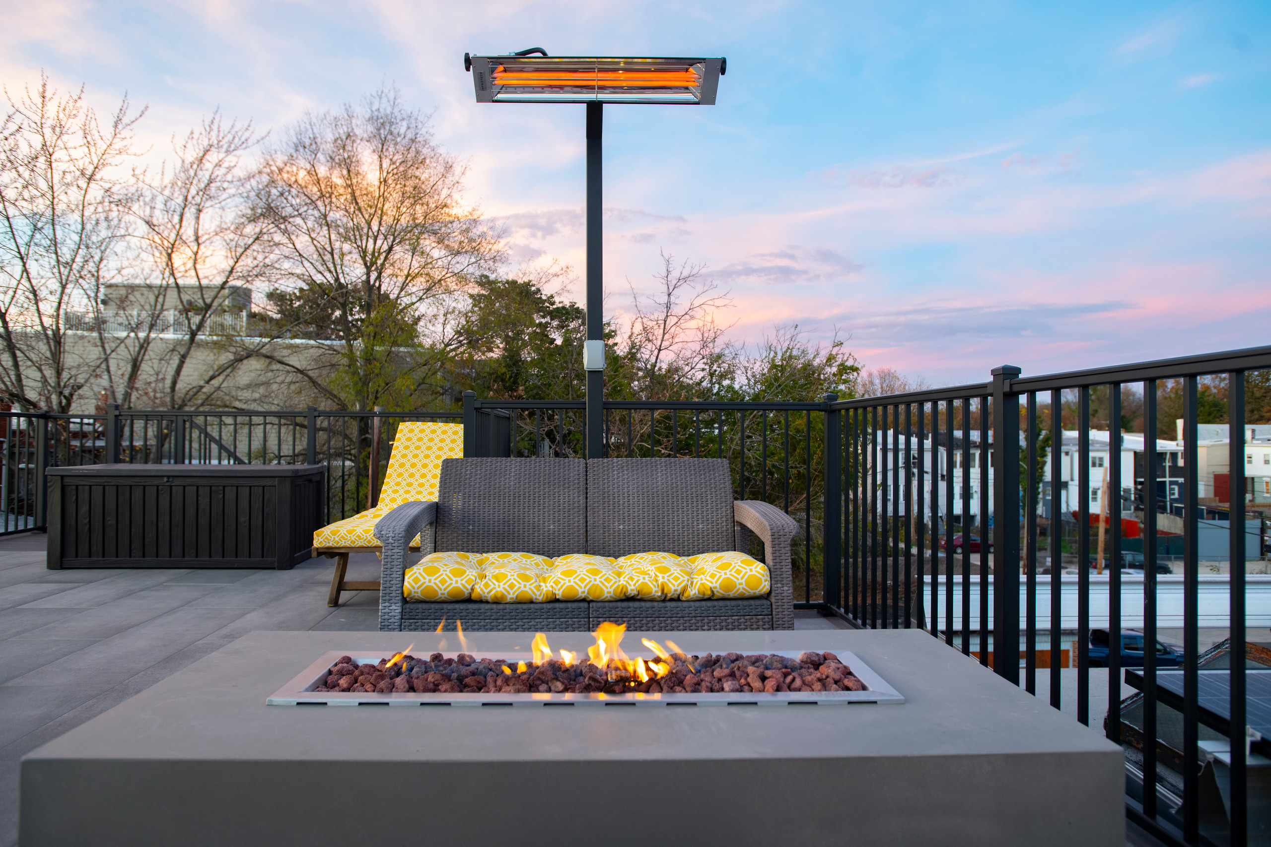 City townhouse Rooftop Deck with Archatrak Pavers